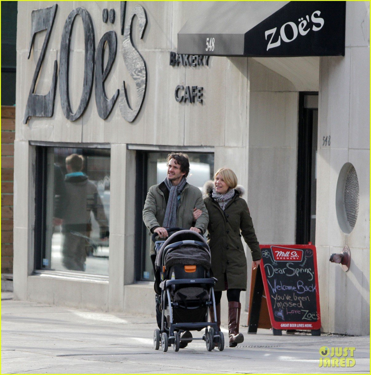 Claire Danes & Hugh Dancy: Family Day with Baby Cyrus: Photo 2828264 ...