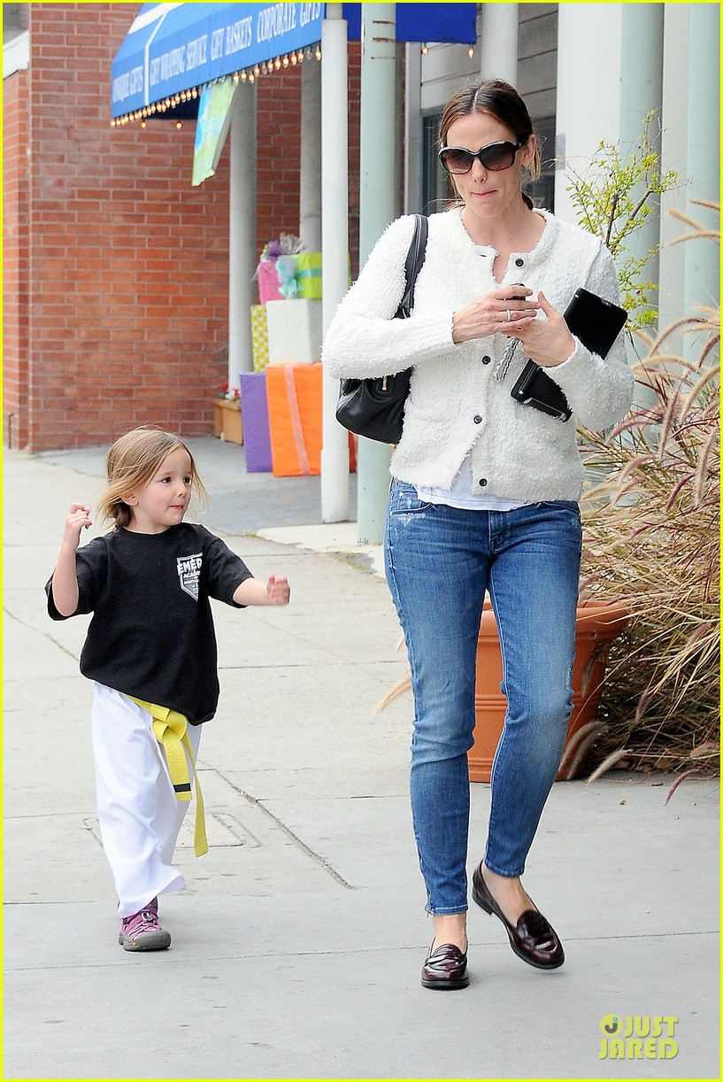 Jennifer Garner: Friends Nicknamed Me Casper!: Photo 2831297 | Ben ...