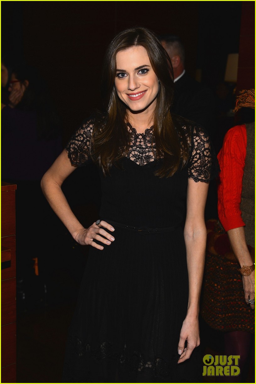 Allison Williams: 'Phil Spector' Premiere with Zosia Mamet!: Photo ...