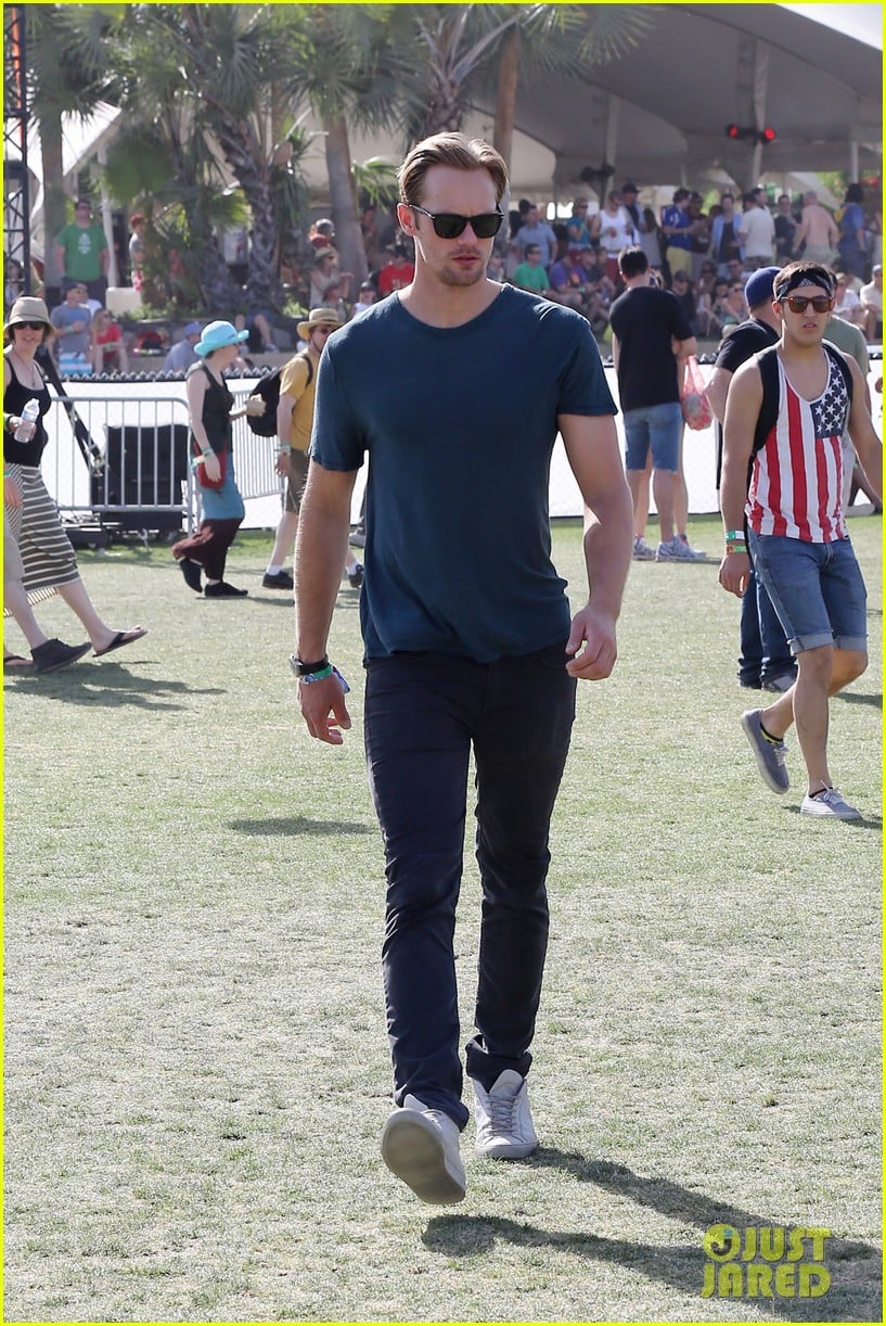Alexander Skarsgard: Sunday at Coachella!: Photo 2850338 | Alexander ...