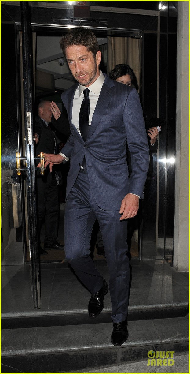 Gerard Butler: I Love to Dance!: Photo 2842283 | Gerard Butler Photos ...