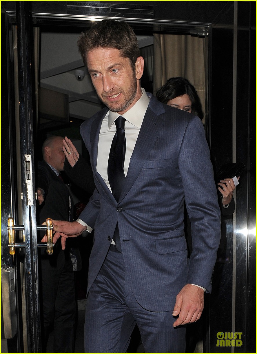 Gerard Butler: I Love to Dance!: Photo 2842284 | Gerard Butler Photos ...