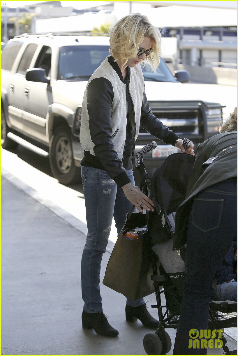 January Jones: Friday FedEx Stop: Photo 2853739 | January Jones Photos ...