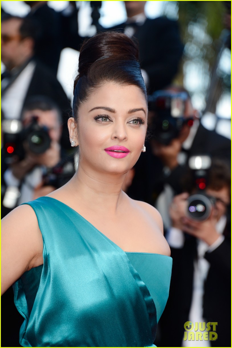 Jessica Chastain & Aishwarya Rai: 'Cleopatra' Cannes Premiere!: Photo ...