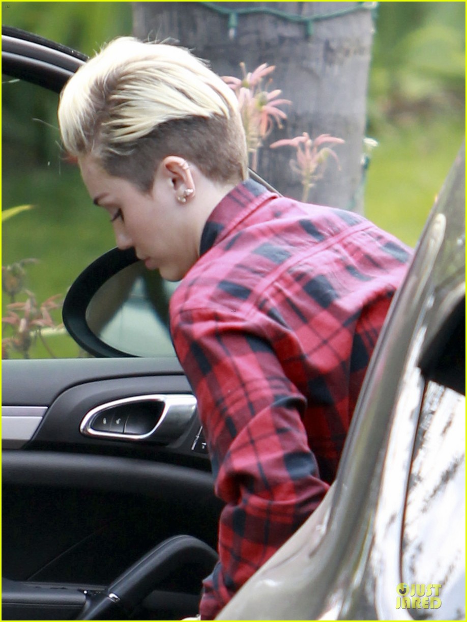 Liam Hemsworth Parties at Cannes, Miley Cyrus' Plaid Recording Session ...