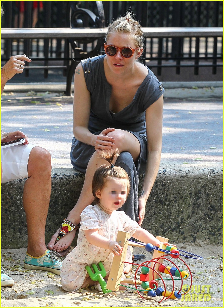 Sienna Miller & Tom Sturridge: Family Meet Up with Marlowe!: Photo ...