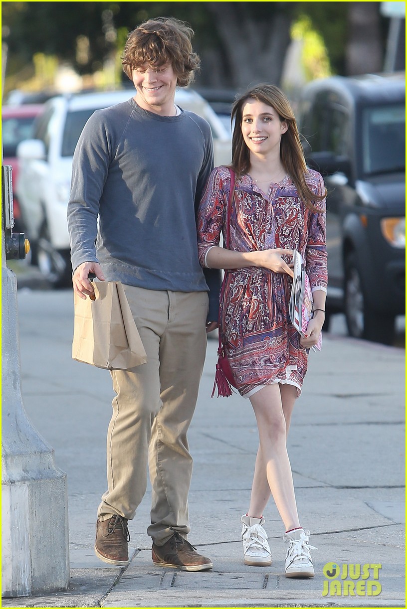 Emma Roberts & Evan Peters: Lovey-Dovey in L.A.!: Photo 2880567 | Emma ...