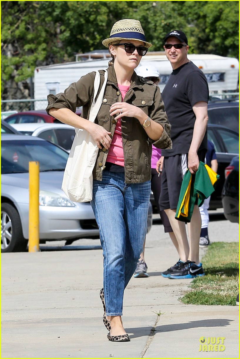 Reese Witherspoon & Ryan Phillippe Bring Their Significant Others to ...