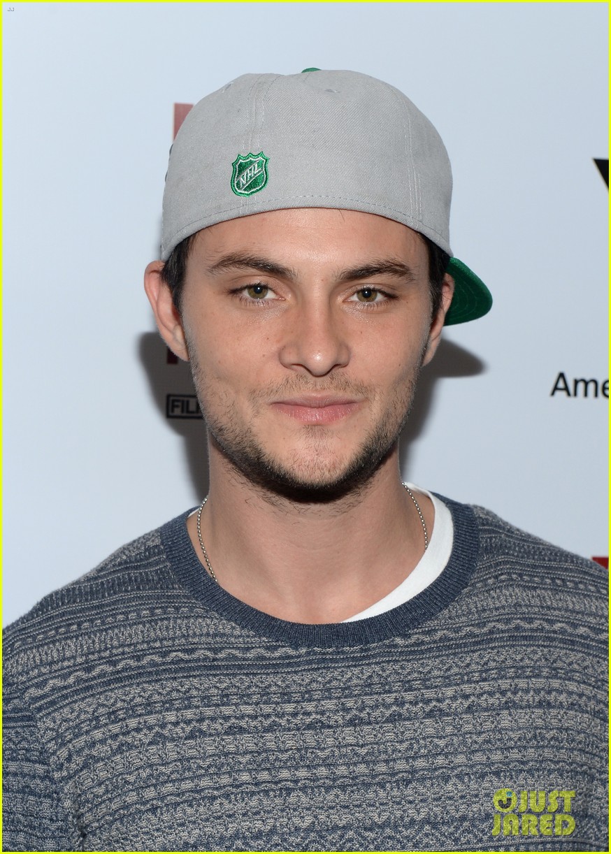 Ben McKenzie & Adrian Grenier: 'Goodbye World' Premiere: Photo 2892185 ...