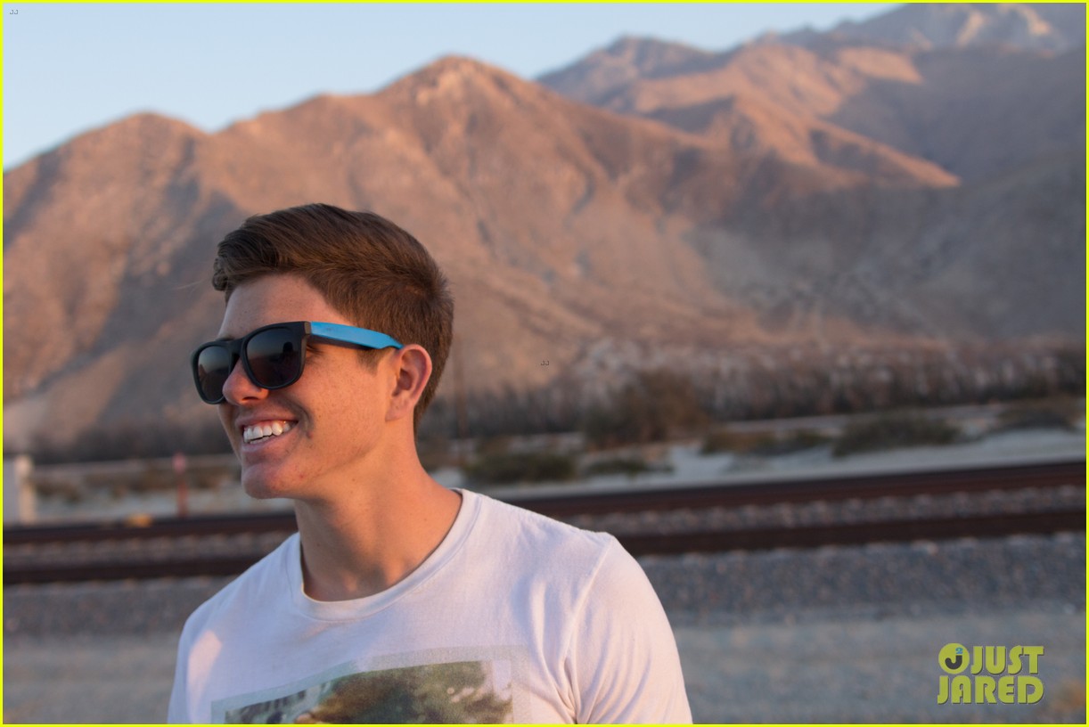 '@SummerBreak' Exclusive Cast Photos!: Photo 2889667 | Exclusive Photos ...