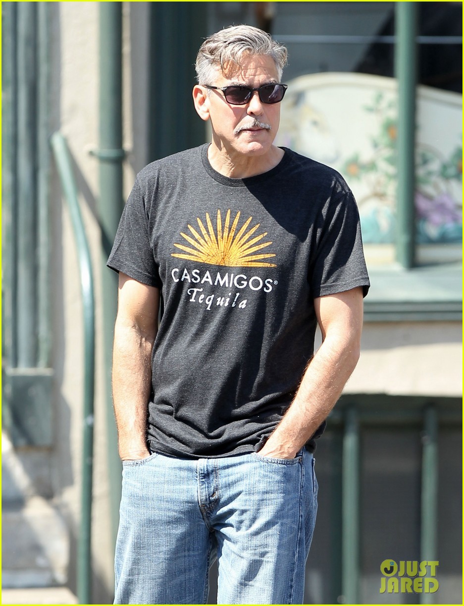 George Clooney Greets Fans on 'Monuments Men' Set: Photo 2885869 ...