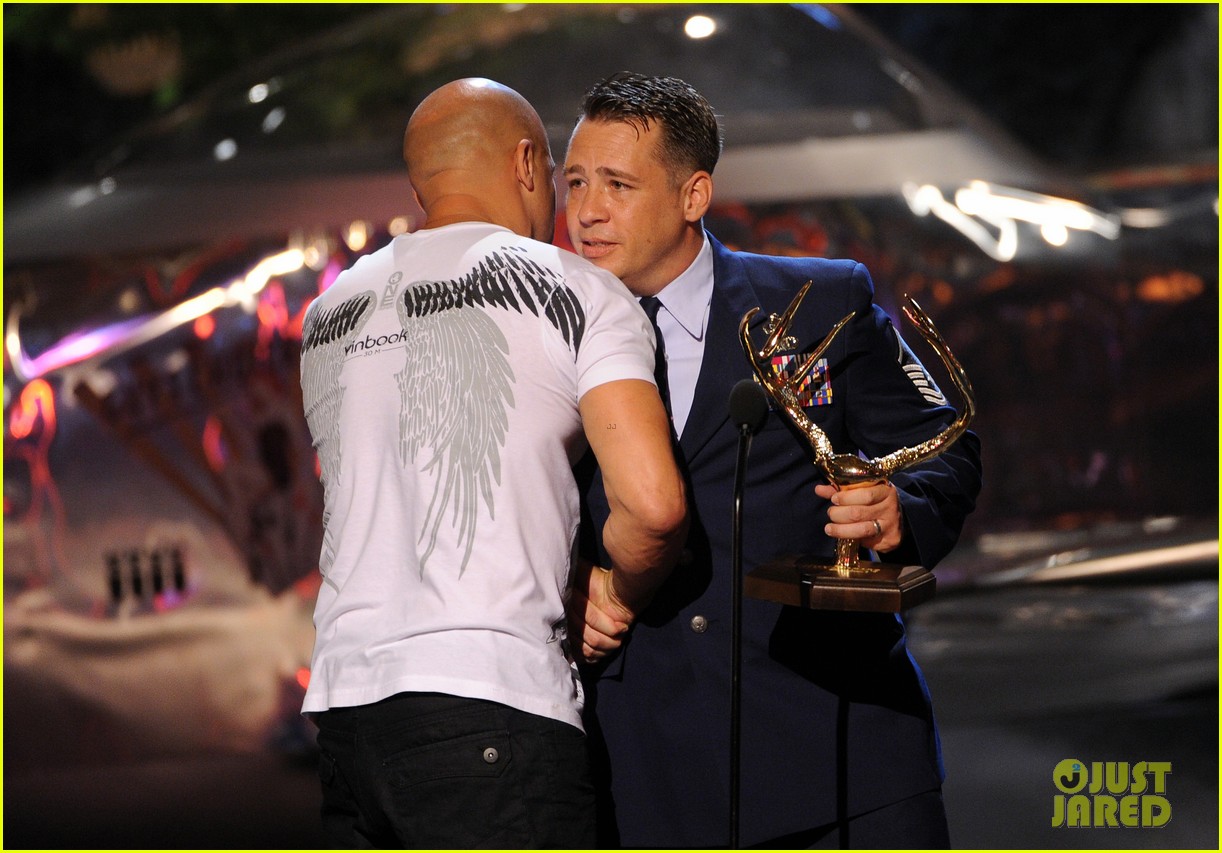 Vin Diesel & Jamie Foxx - Guys Choice Awards 2013: Photo 2894137 ...