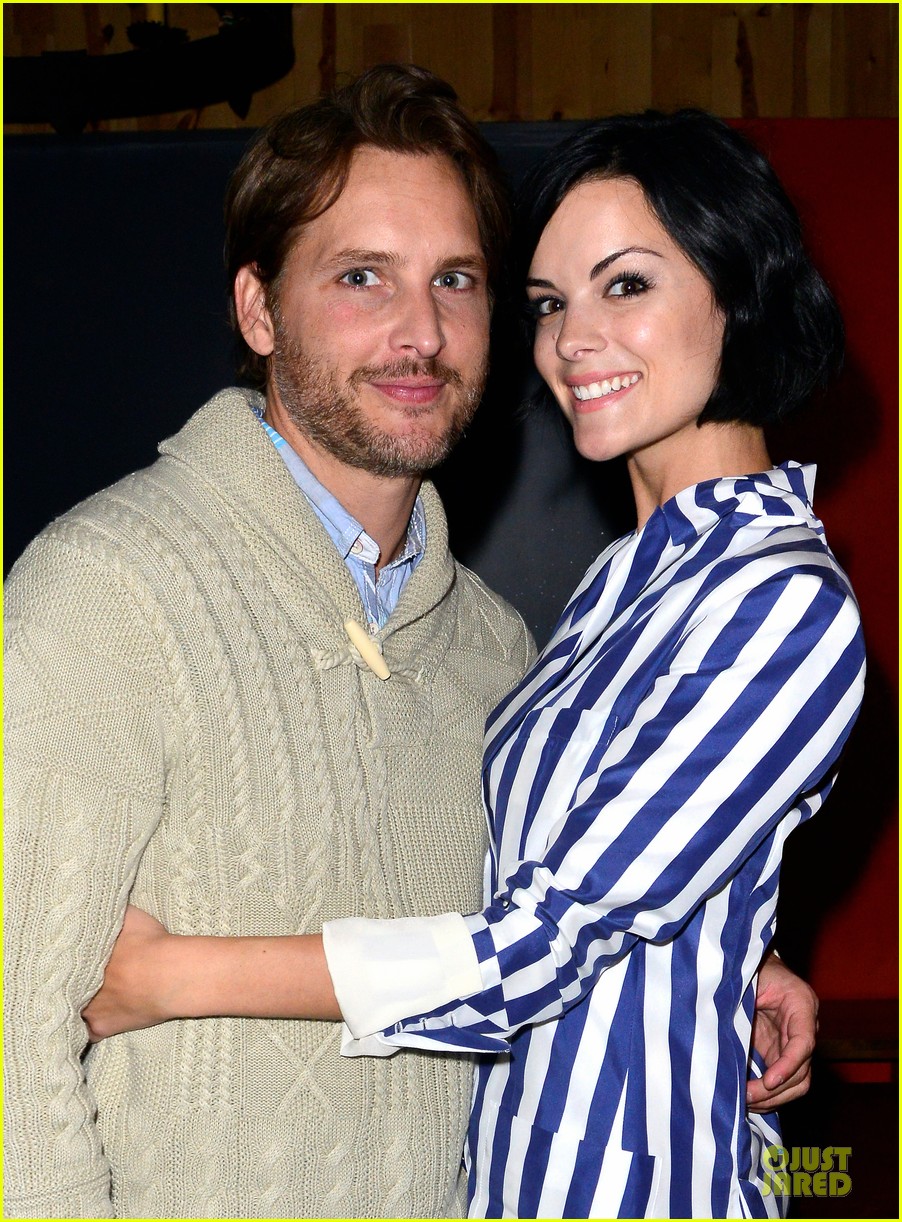 James Marsden & James Van Der Beek: Tommy Hilfiger Surf Shack ...