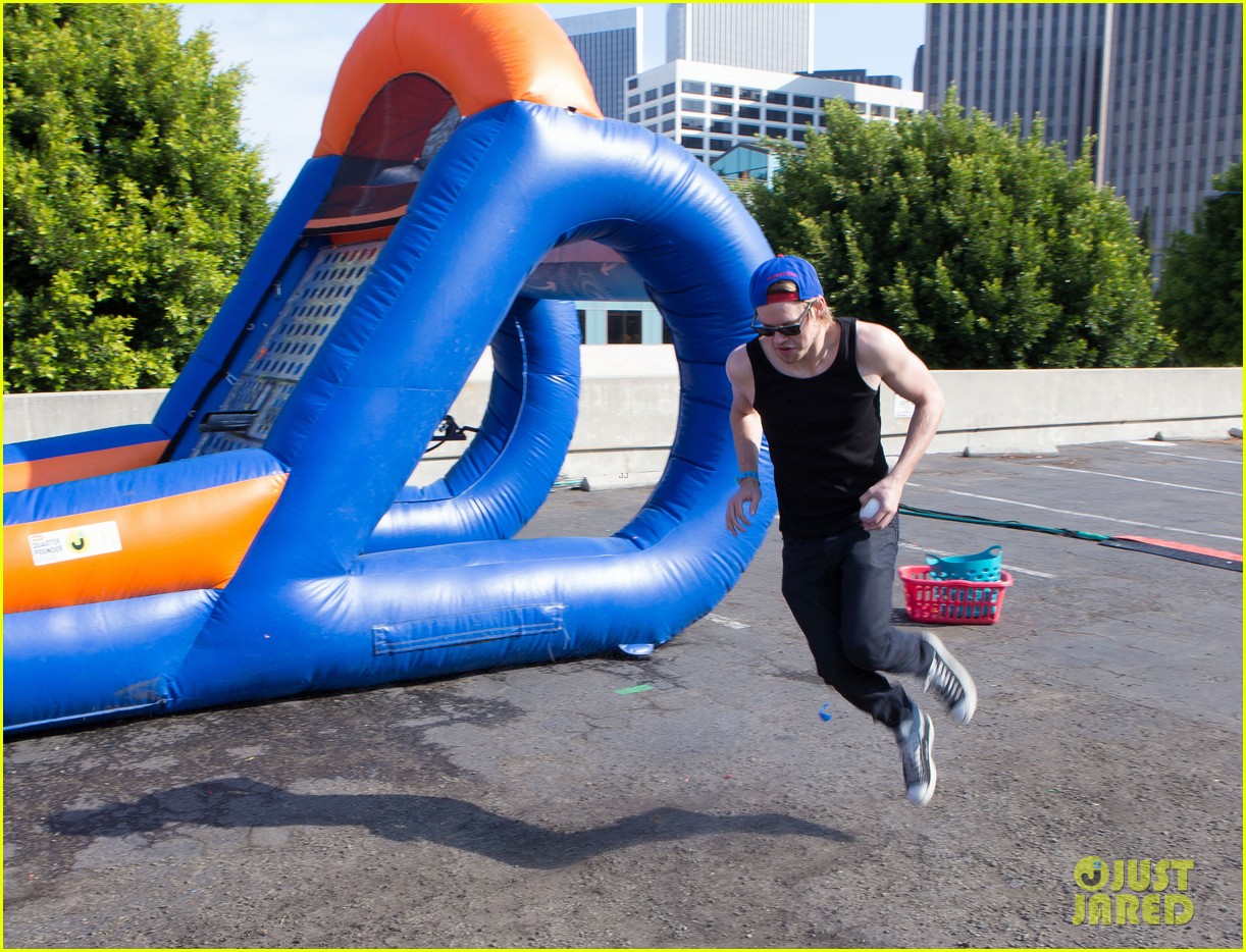 Chord Overstreet: Surfs Up at Just Jared's Summer Kick-Off Party with ...