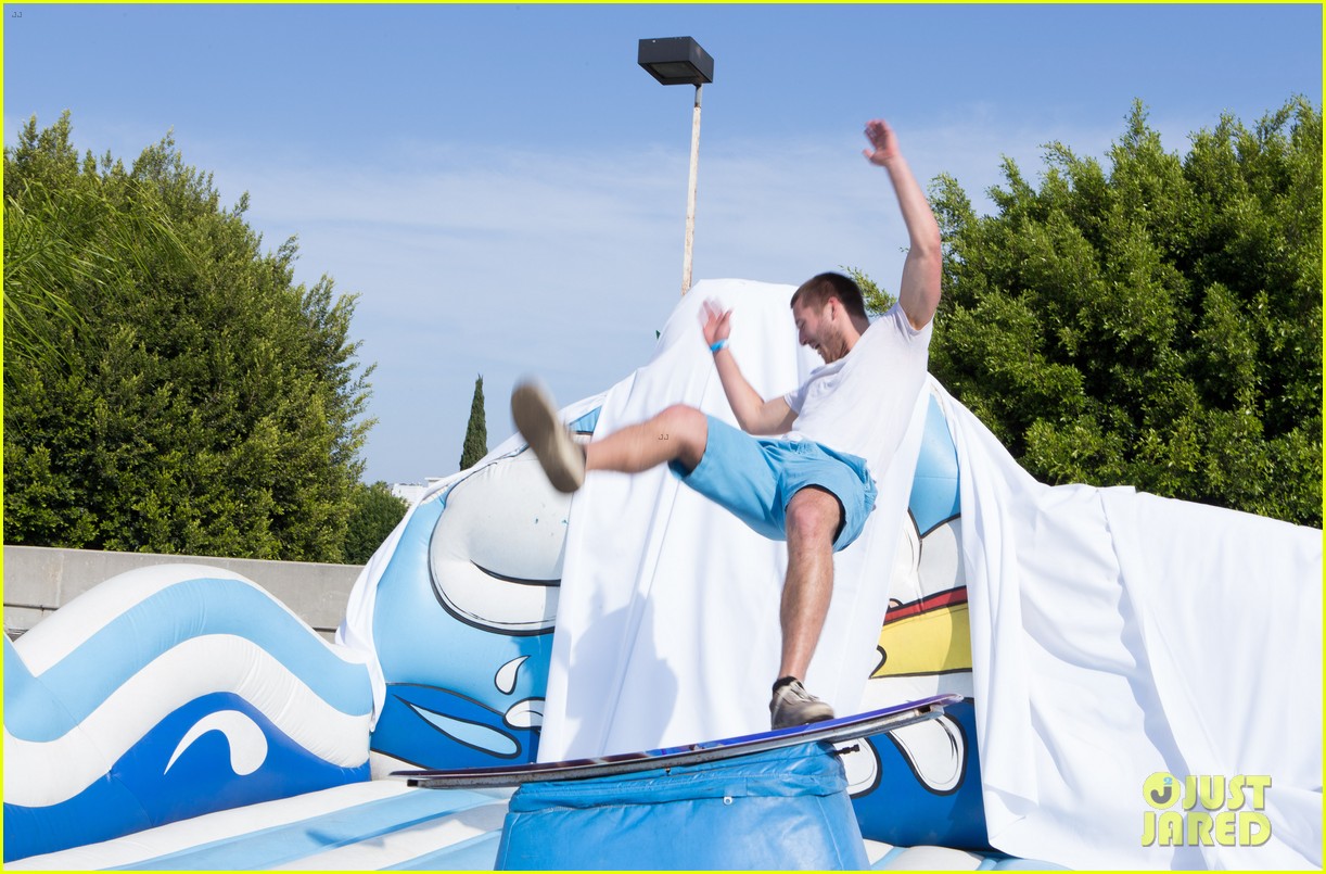 Chord Overstreet: Surfs Up at Just Jared's Summer Kick-Off Party with ...