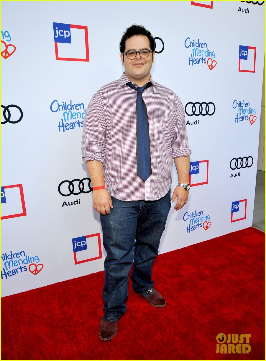 Ellen Pompeo & Kevin Zegers: Children Mending Hearts Style Sunday ...