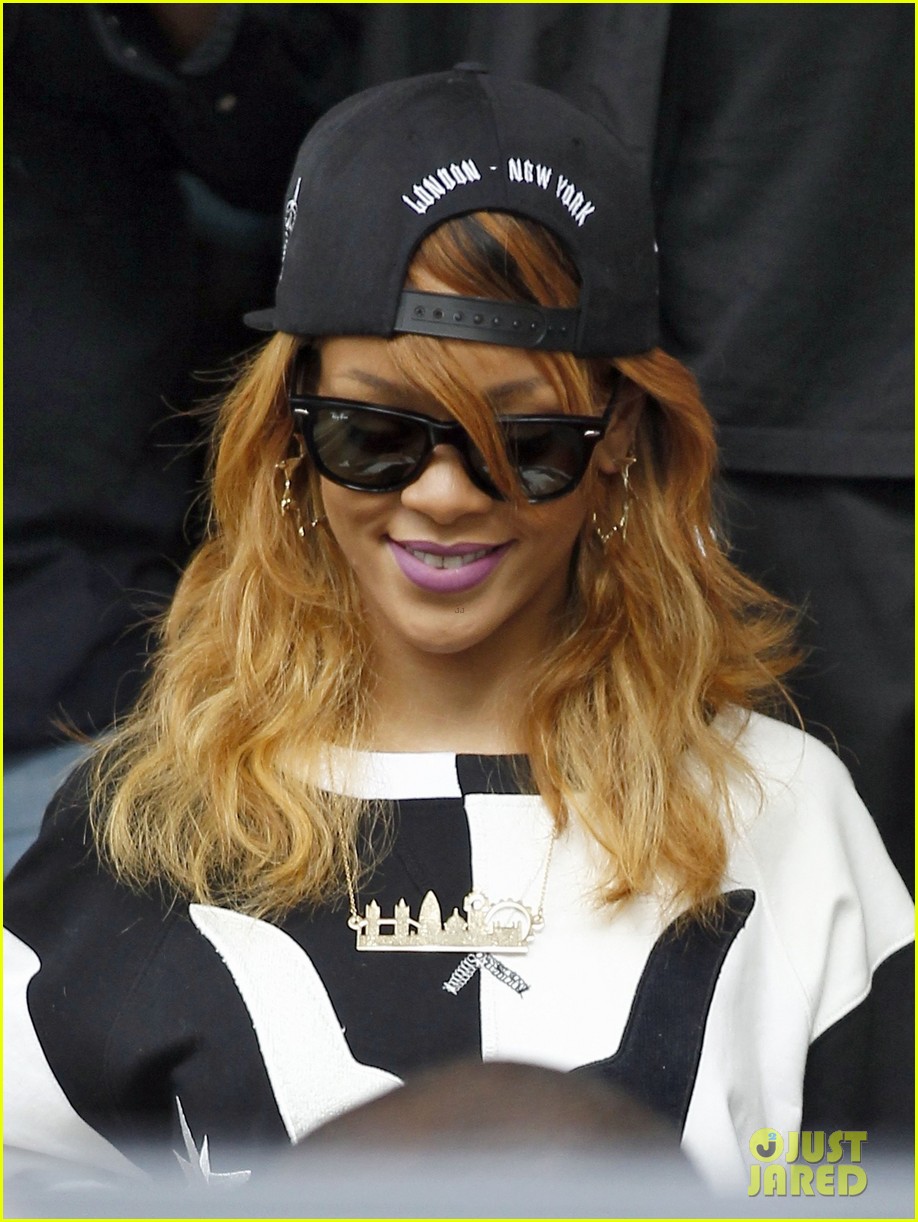 Rihanna: I'm So Proud of J. Cole!: Photo 2897108 | Rihanna Photos ...