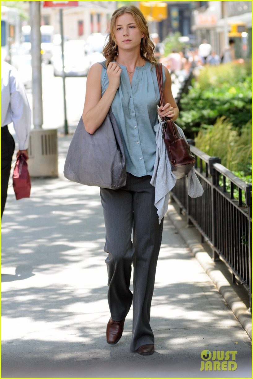 Emily VanCamp: 'Girl in the Book' Kickstarter Campaign!: Photo 2900067 ...