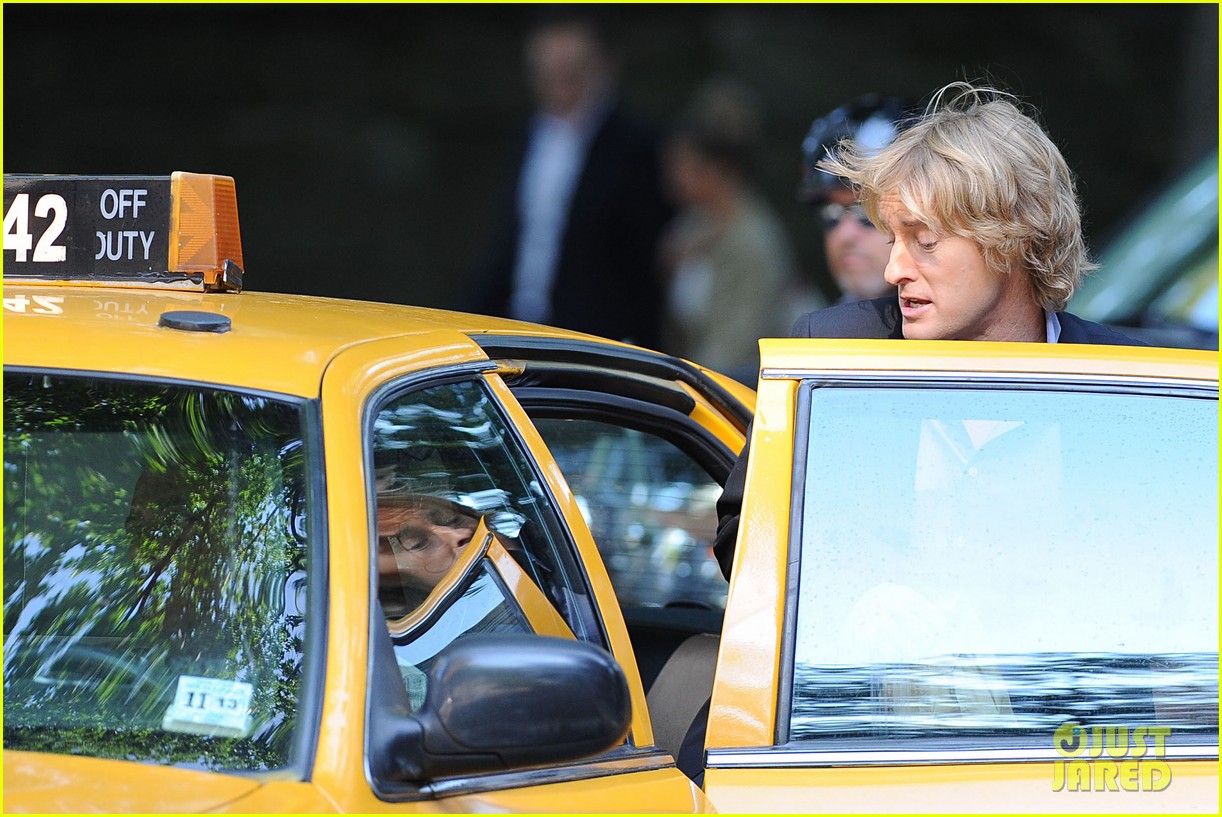 Jennifer Aniston: 'Squirrels to the Nut' Set Arrival!: Photo 2910347 ...