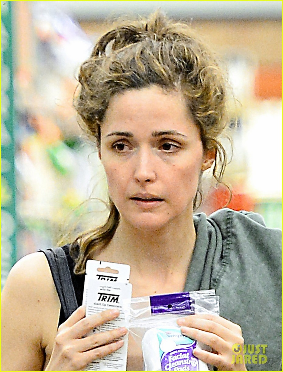 Rose Byrne Steps Out After 'Annie' Casting News: Photo 2914655 | Rose Byrne Photos | Just Jared ...