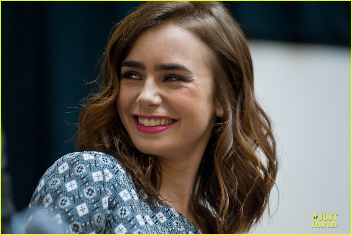 Lily Collins & Jamie Campbell Bower: 'City of Bones' Autograph Signing ...