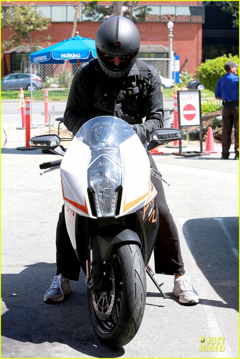 Bradley Cooper: Casting Call for 'Untitled Cameron Crowe Project ...