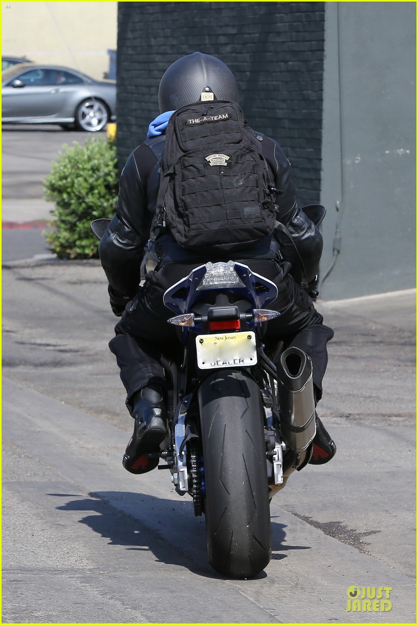 Bradley Cooper: 'Untitled Cameron Crowe Project' Shoots in Fall!: Photo ...