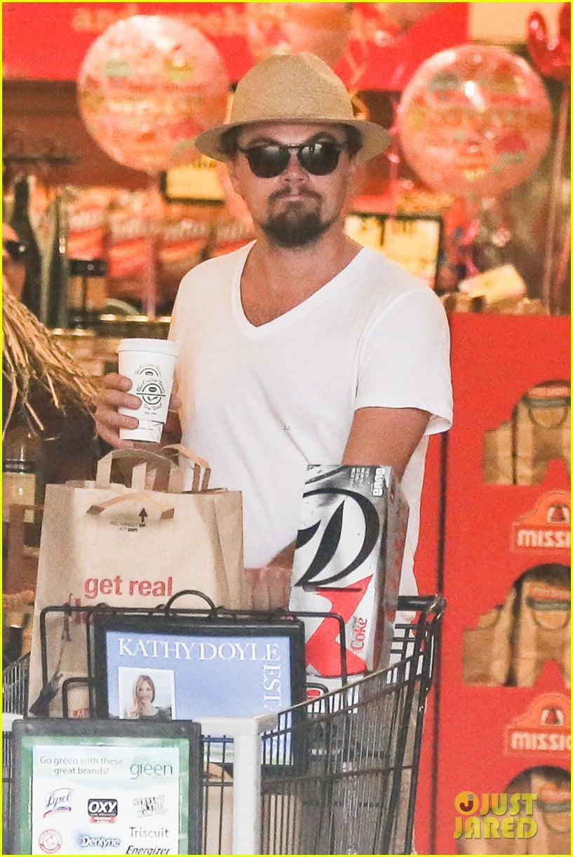 Leonardo DiCaprio: Fourth of July Grocery Shopping!: Photo 2903994 ...