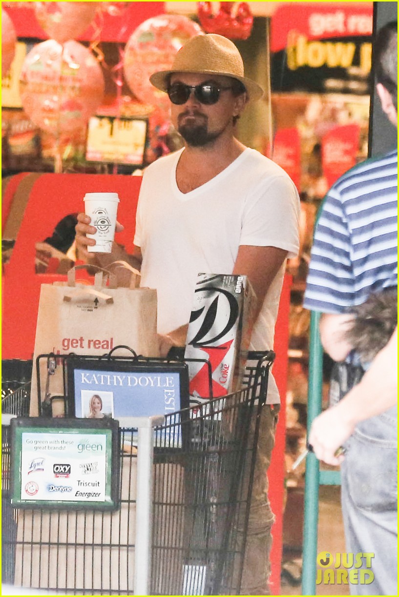Leonardo DiCaprio: Fourth of July Grocery Shopping!: Photo 2903996 ...
