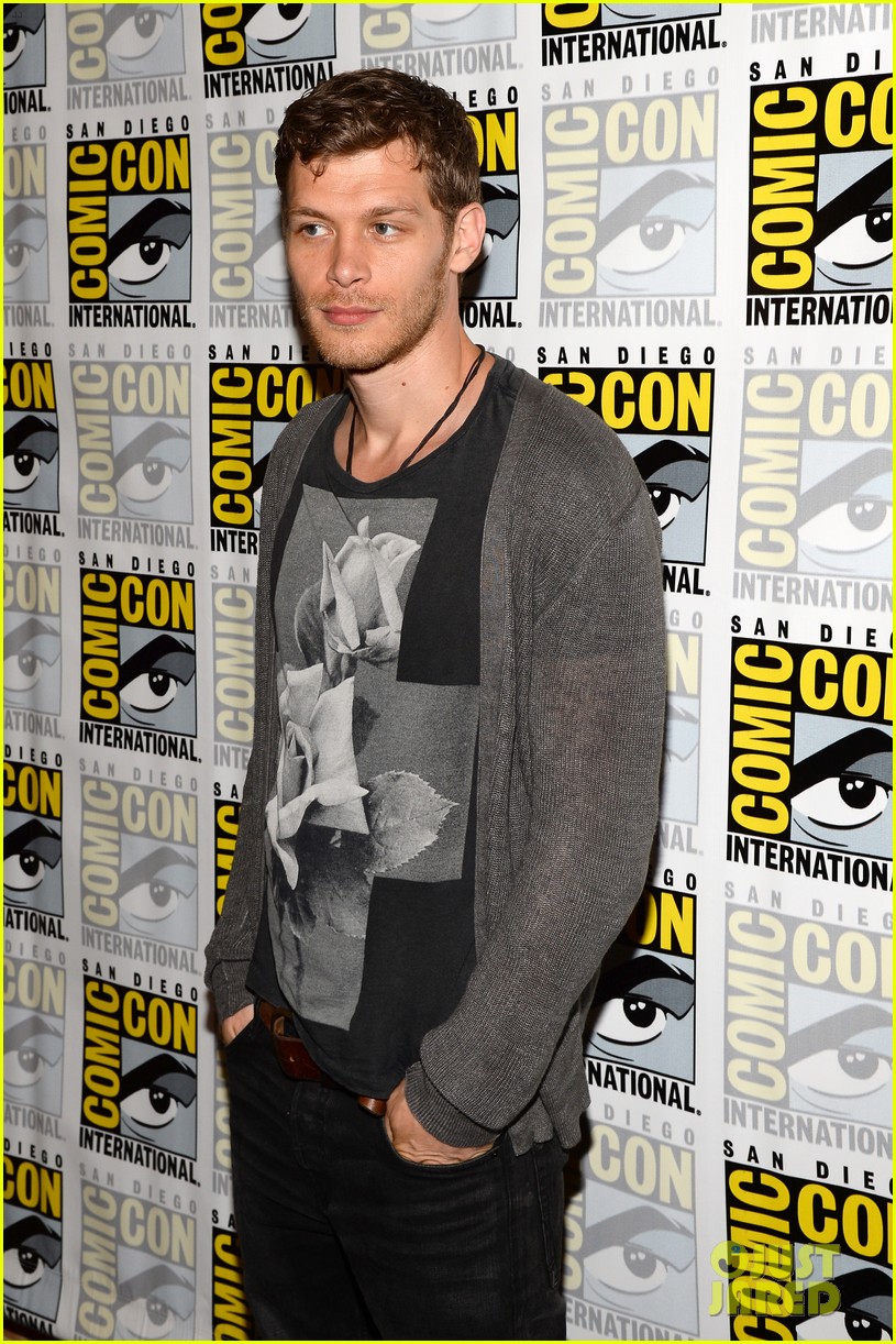 Joseph Morgan & Phoebe Tonkin: 'The Originals' at Comic-Con!: Photo ...