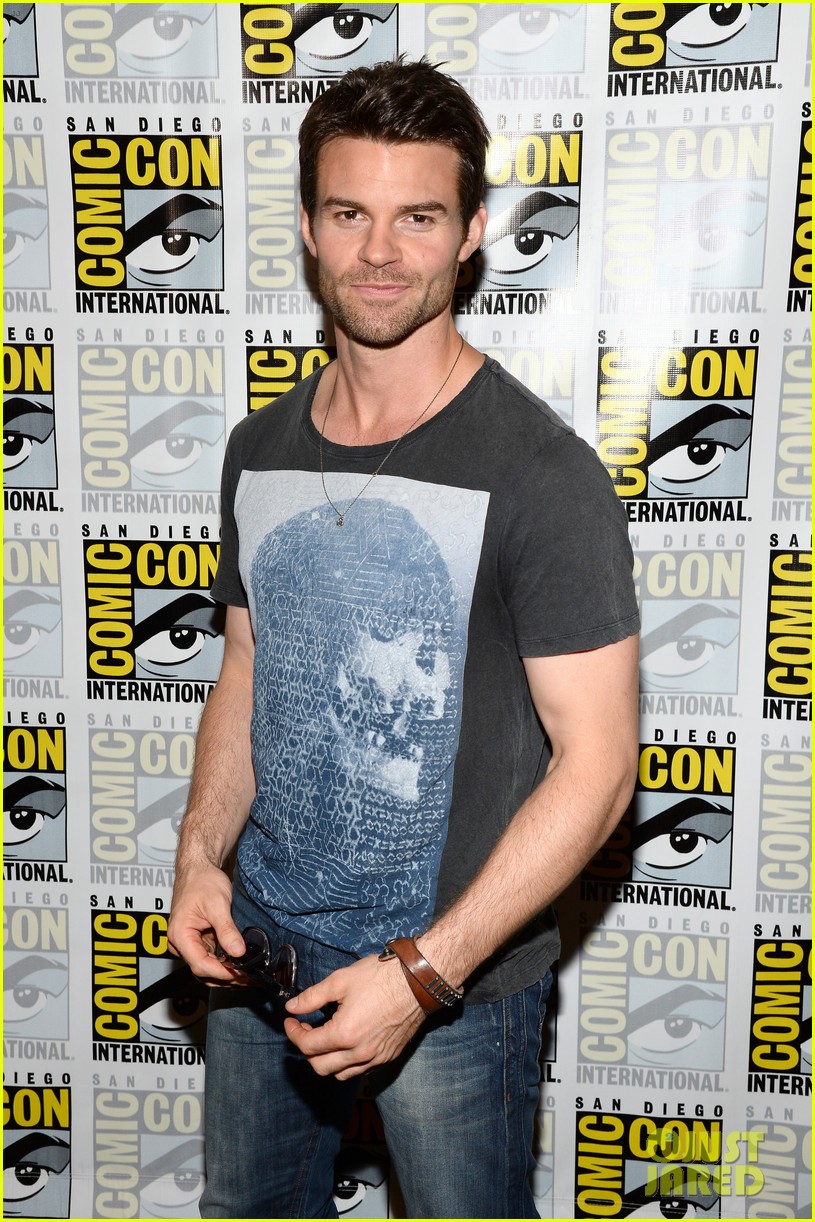 Joseph Morgan & Phoebe Tonkin: 'The Originals' at Comic-Con!: Photo ...