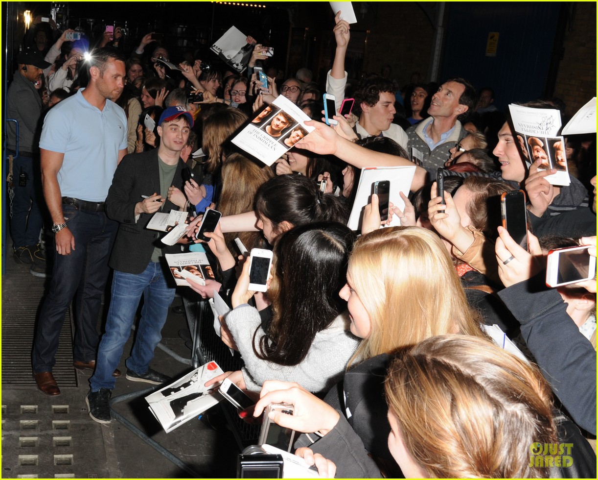 Daniel Radcliffe: 'The Simpsons' Return as Diggs!: Photo 2902969 ...