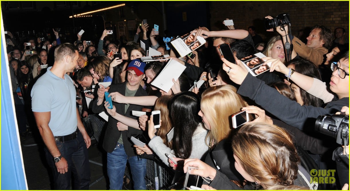 Daniel Radcliffe: 'The Simpsons' Return as Diggs!: Photo 2902975 ...