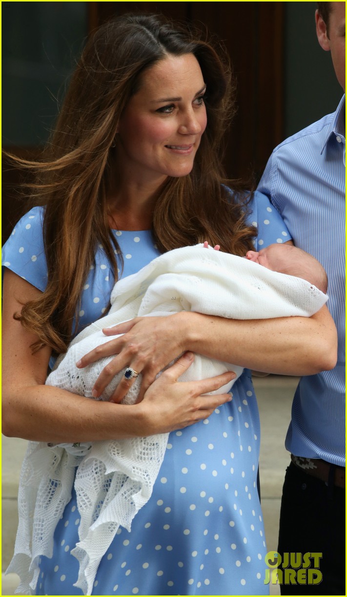 Royal Baby First Photos with Kate Middleton & Prince William: Photo ...