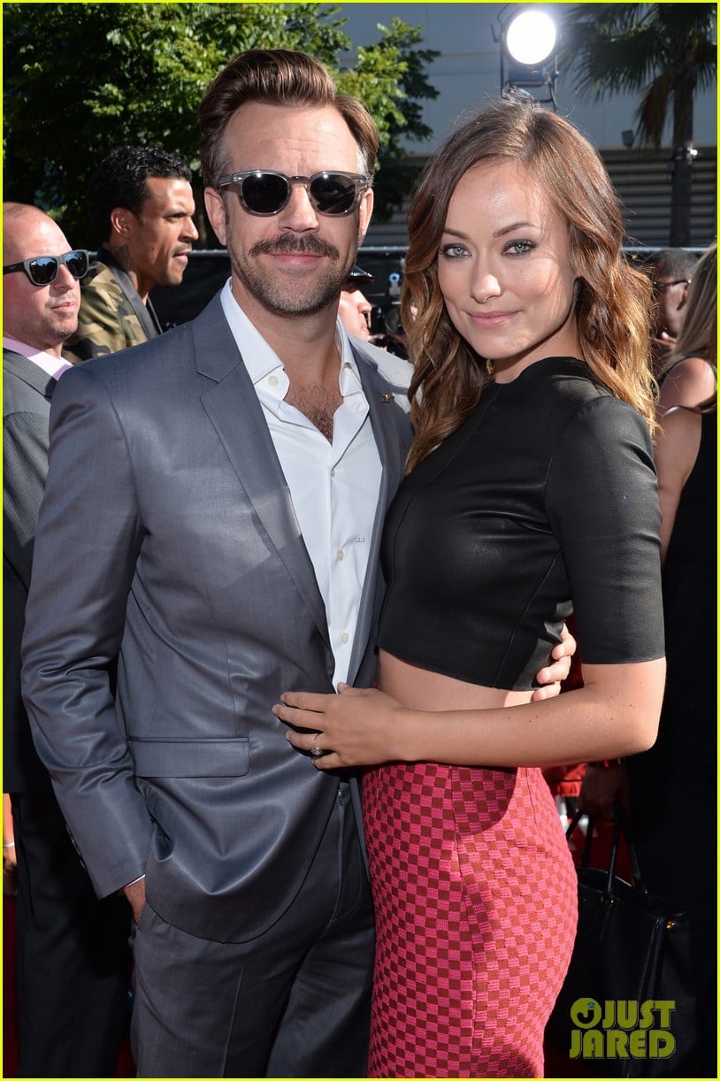 Jason Sudeikis: Olivia Wilde Has Made Out with More Chicks Than I Have ...