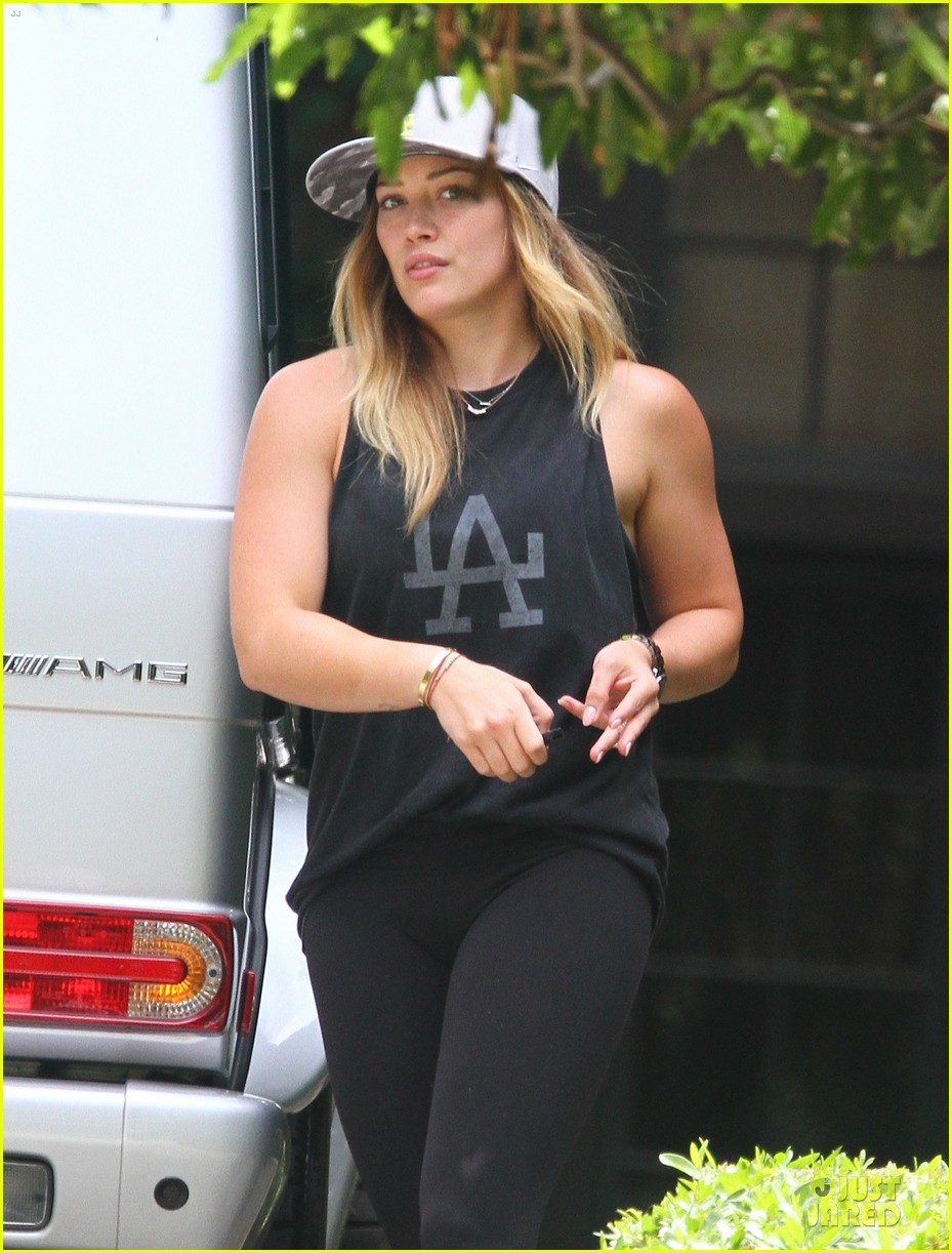 Hilary Duff & Mike Comrie: Luca's Drum Beating Music Class!: Photo ...