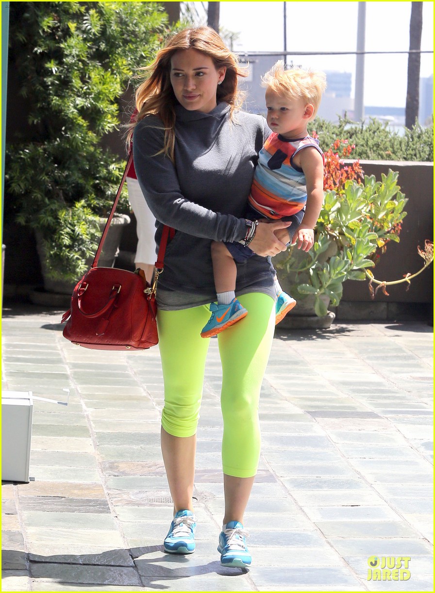 Hilary Duff & Mike Comrie: Luca's Drum Beating Music Class!: Photo ...