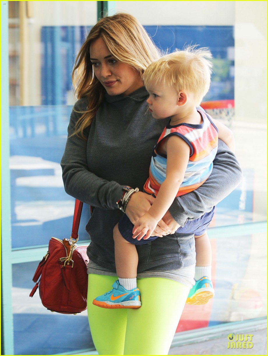 Hilary Duff & Mike Comrie: Luca's Drum Beating Music Class!: Photo ...