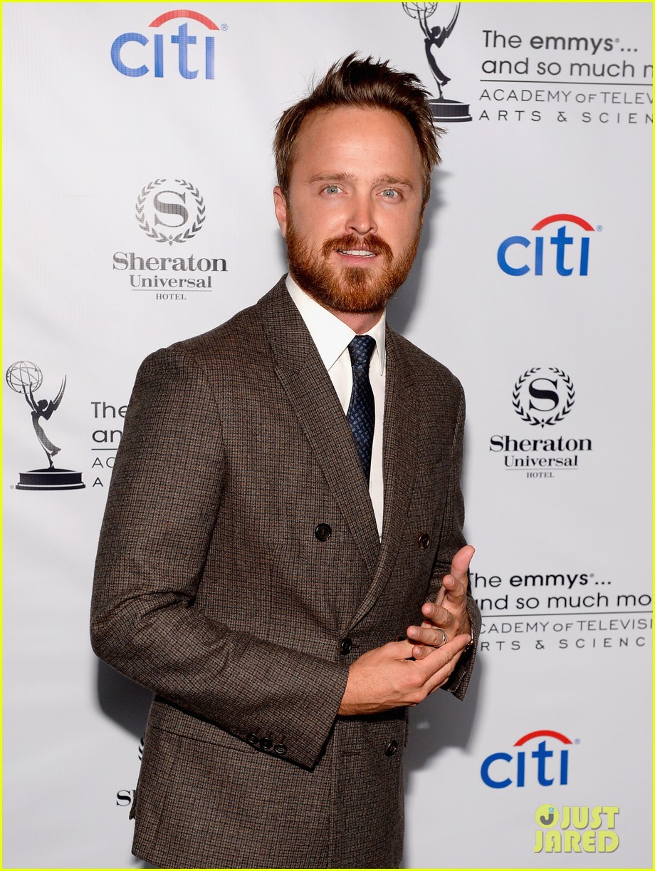 Christina Hendricks & Aaron Paul: Performers Peer Reception!: Photo ...