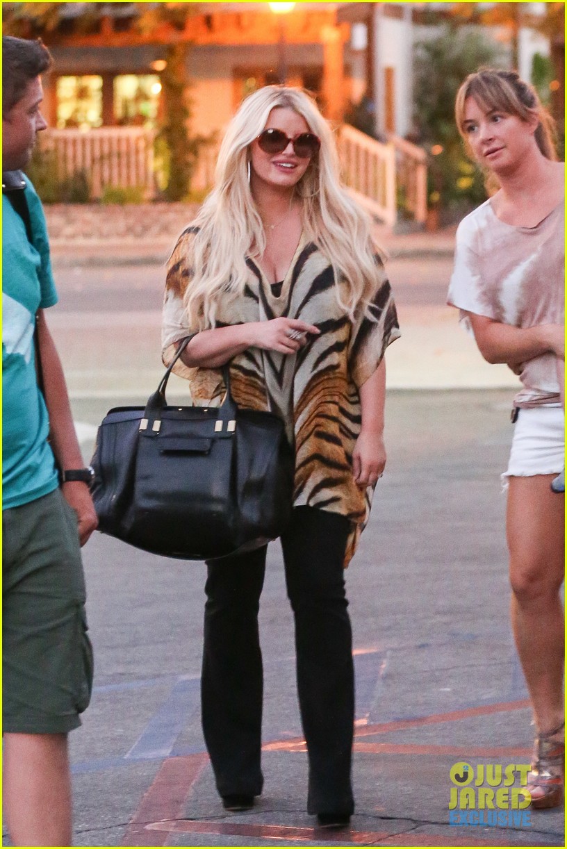 Jessica Simpson Steps Out After Debuting Baby Ace's First Pic!: Photo ...