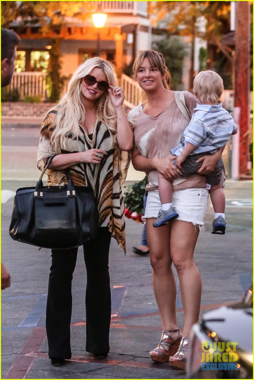 Jessica Simpson Steps Out After Debuting Baby Ace's First Pic!: Photo ...