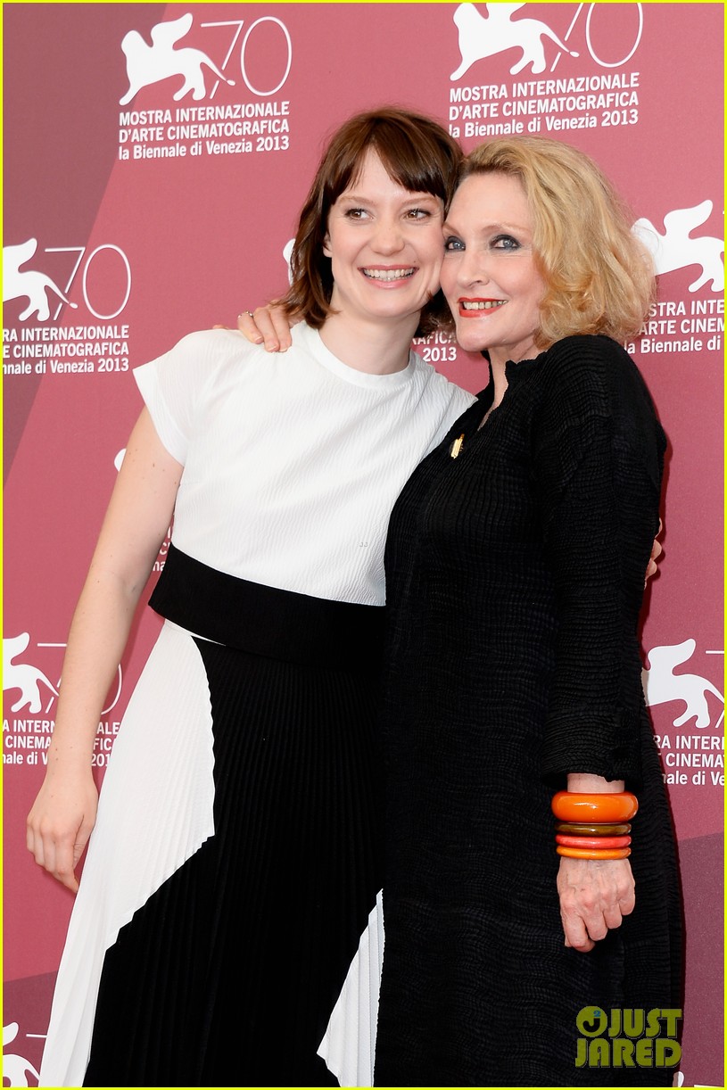 Rooney Mara Replaces Mia Wasikowska in 'Carol': Photo 2940050 | Mia ...