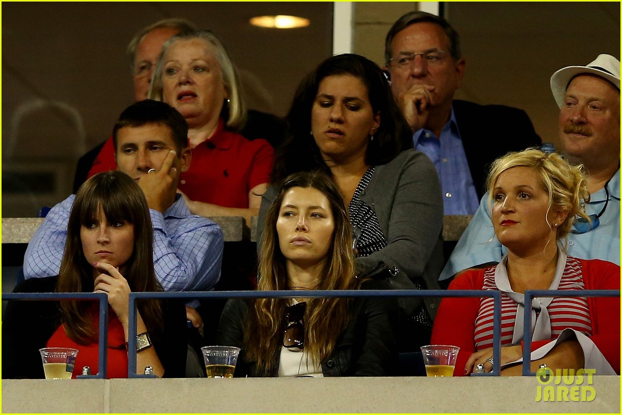 Jessica Biel & Dakota Fanning: U.S. Open Ladies!: Photo 2944239 ...
