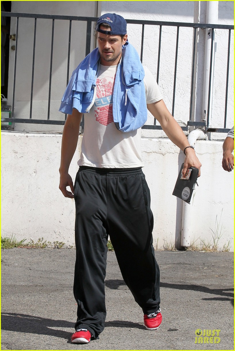 Josh Duhamel: 'Safe Haven' Available on Netflix Now!: Photo 2951858 ...