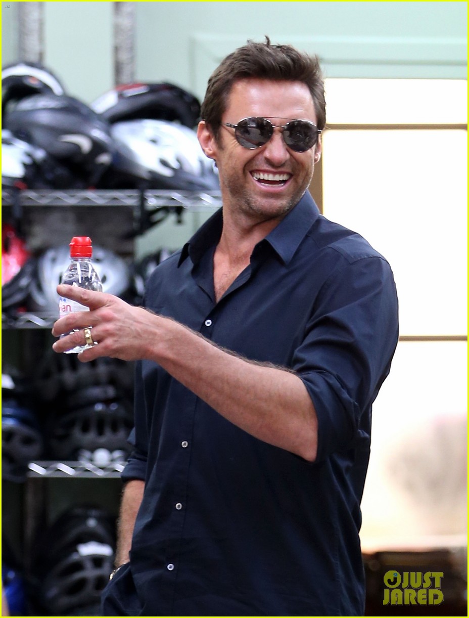 Hugh Jackman Was Too Buff to Go Shirtless in 'Prisoners': Photo 2959488 ...