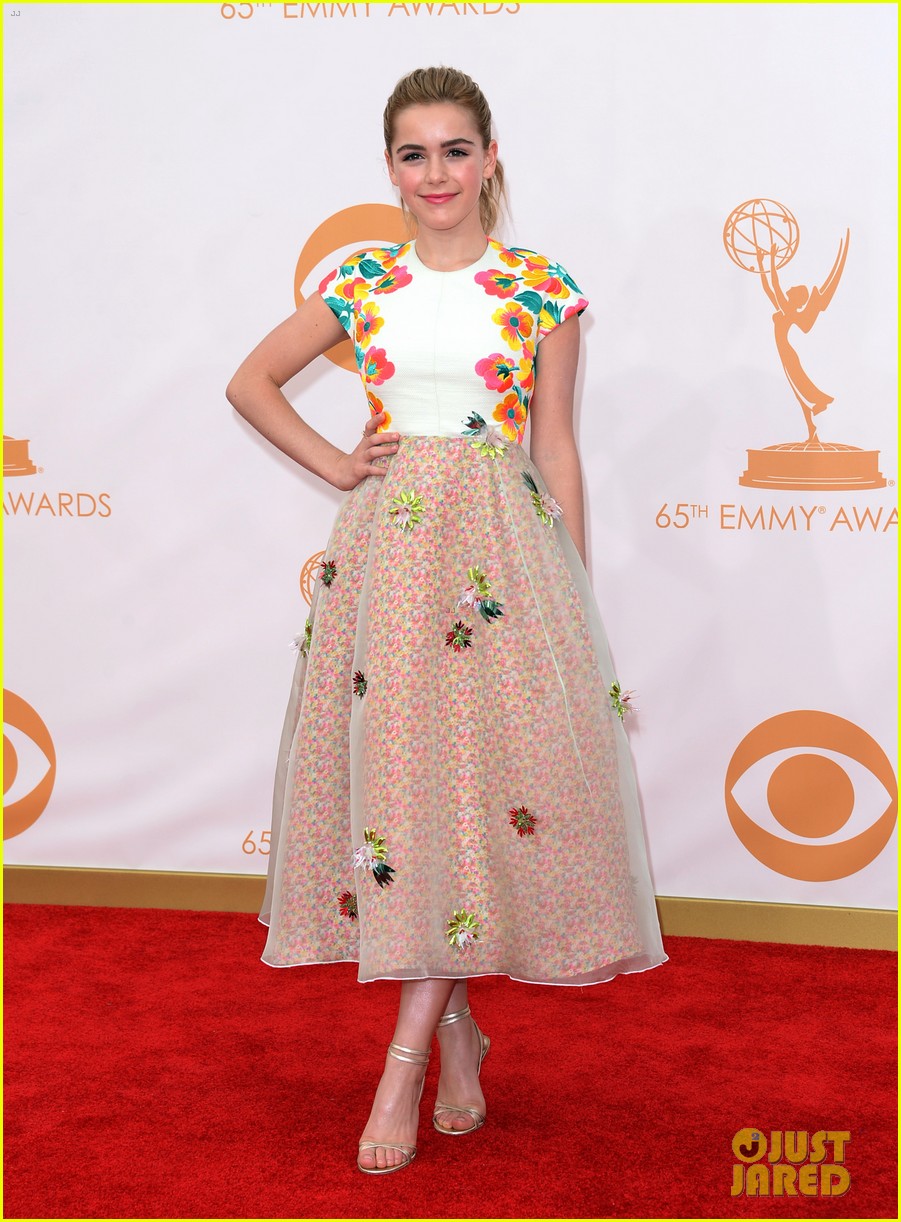 Kiernan Shipka & Morgan Saylor - Emmys 2013 Red Carpet: Photo 2957927 ...