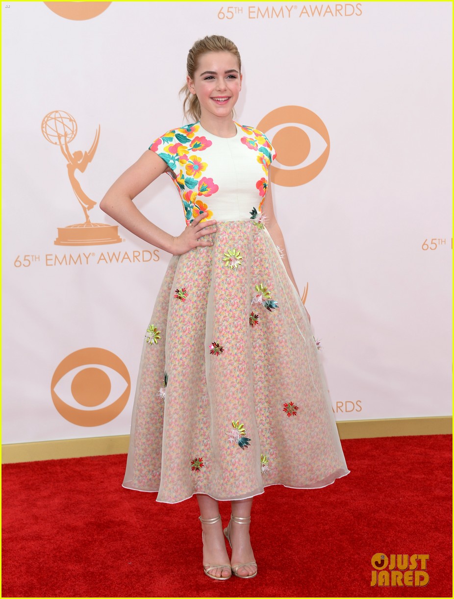 Kiernan Shipka & Morgan Saylor - Emmys 2013 Red Carpet: Photo 2957929 ...