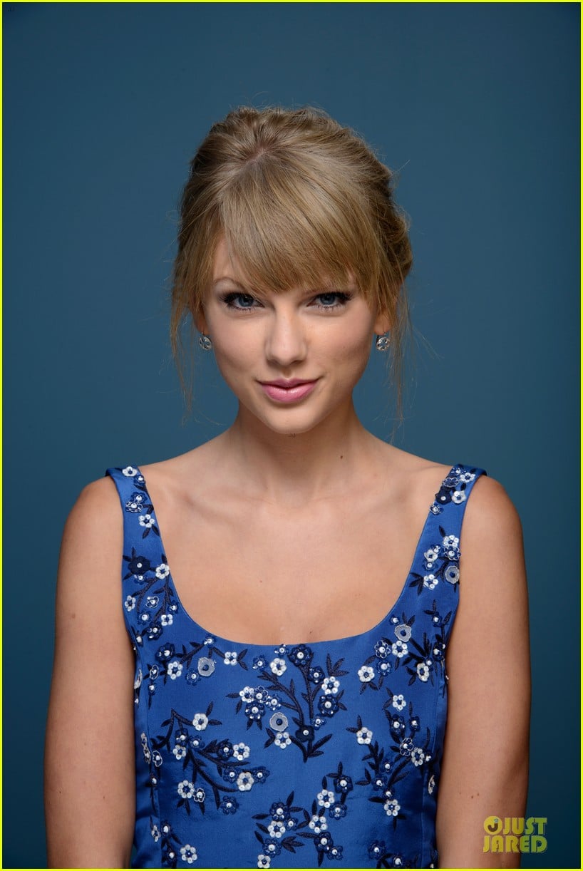 Taylor Swift: 'One Chance' TIFF Premiere & Portrait Session!: Photo ...