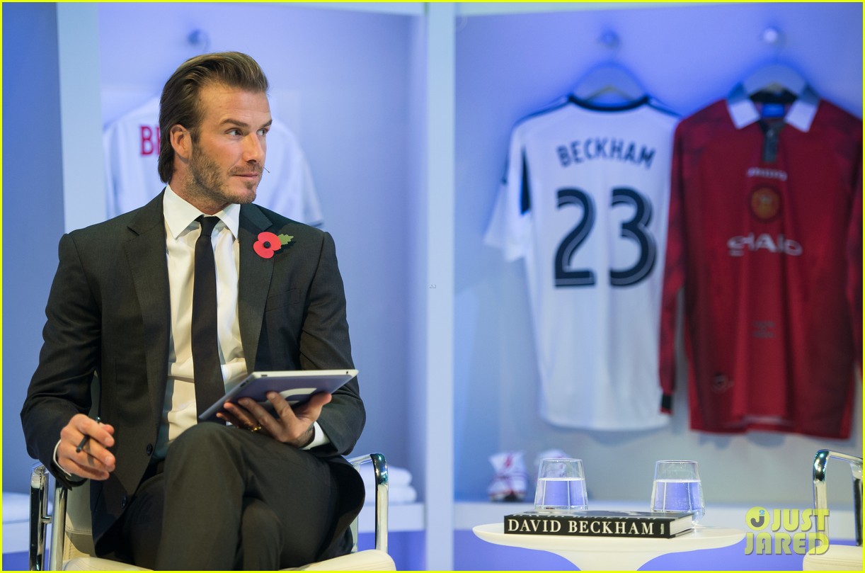 David Beckham: Facebook's Digital Signature Event!: Photo 2982949 ...