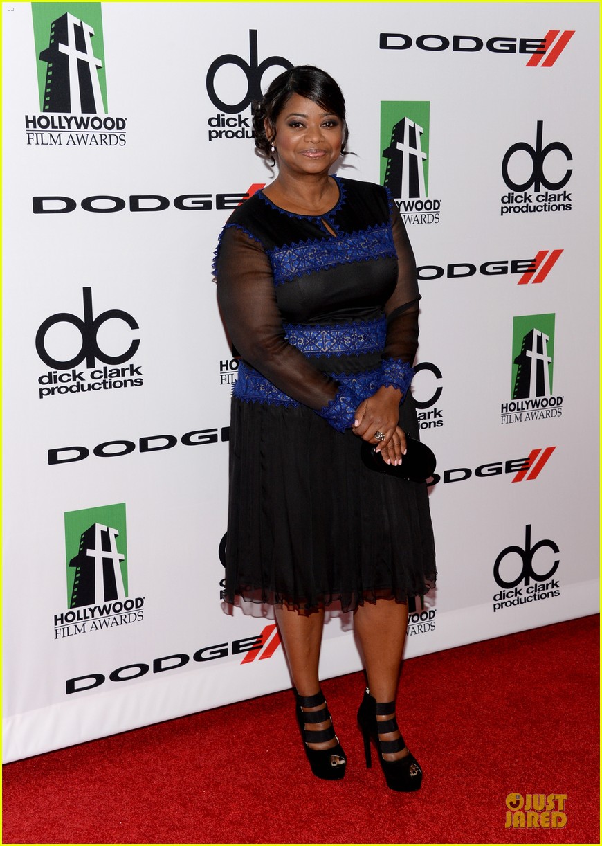 Sandra Bullock & Olivia Munn: Hollywood Film Awards 2013: Photo 2976624 ...